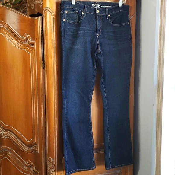 Signature Levi | Jeans | Signature Levi Strauss Modern Boot Cut Jeans 3 ...
